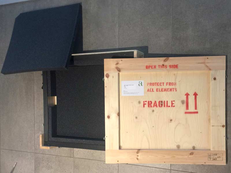 Art Handling & Display are essential parts of the supply of any artworks